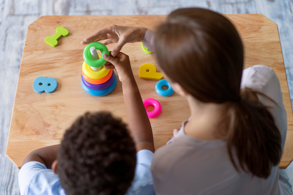 Mãe consegue na Justiça que filho autista tenha cuidador na creche ...